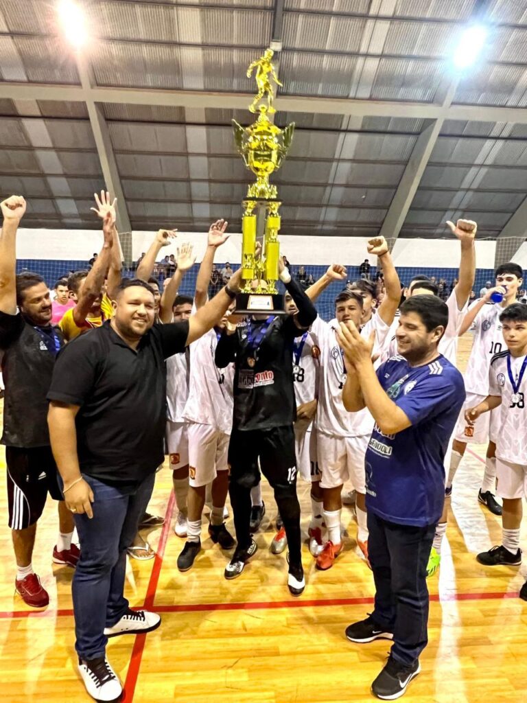 Apoio ao Esporte – Incentivo ao Futsal em Iacanga – Bruno Borba